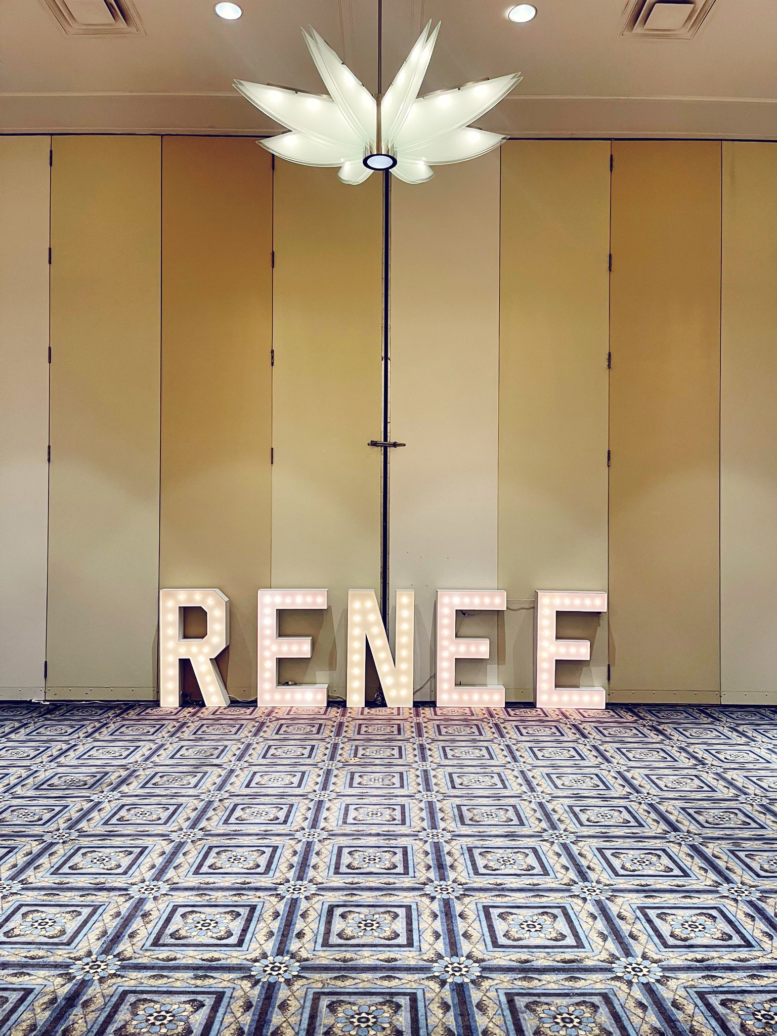 Rent Marquee Letters Hamilton - Hamilton Marquee Company